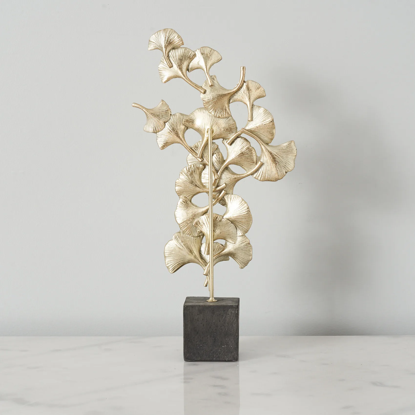 Angel Ginkgo Tree Stand