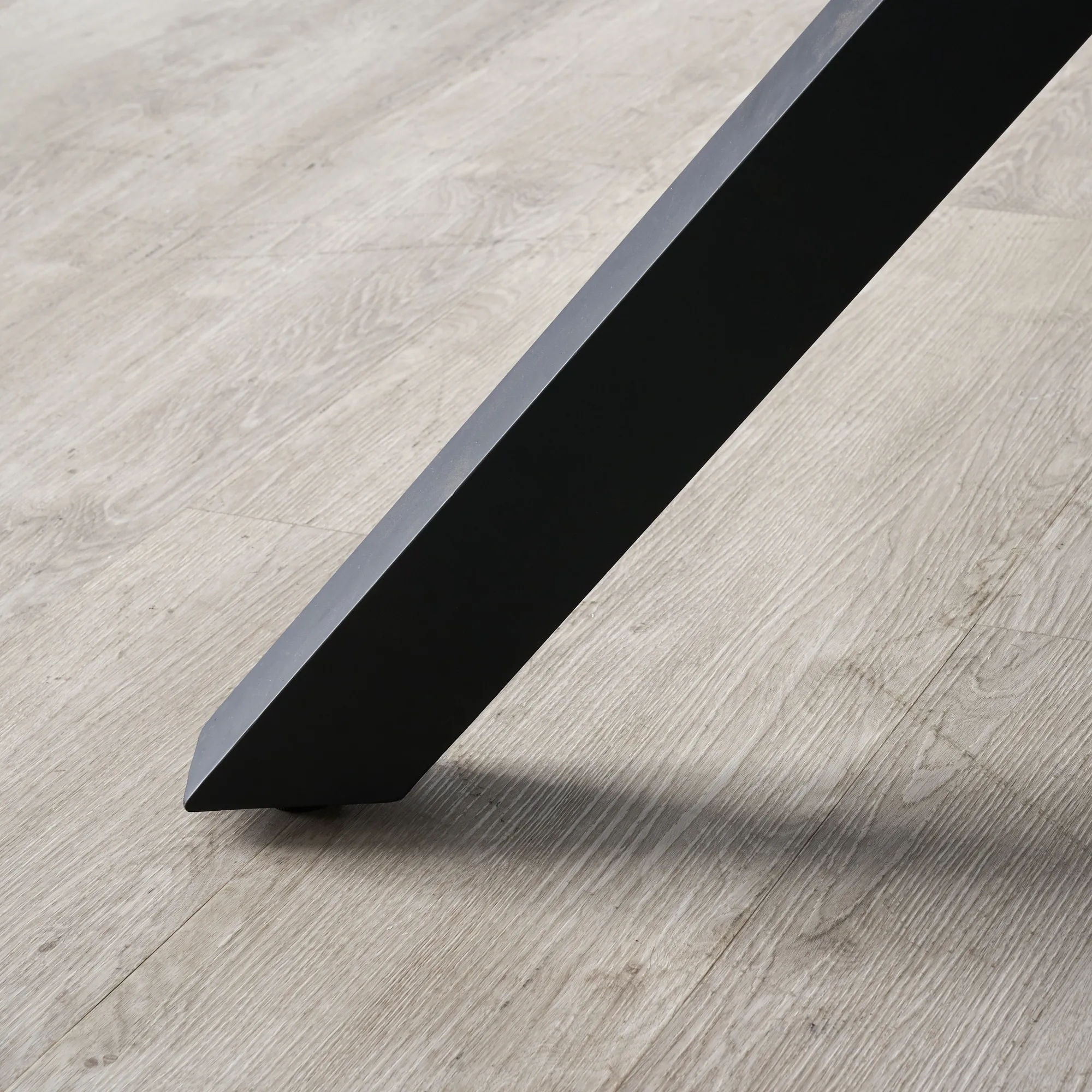 Emmett Black Mango Wood Round Dining Table | Koala Living