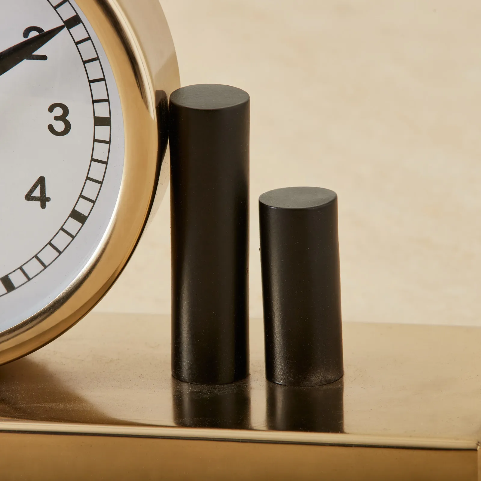 Glen Table Clock | Koala Living